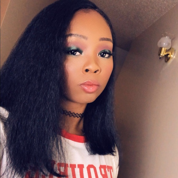 Jasmine's Closet (@jasmyn_bee) | Poshmark